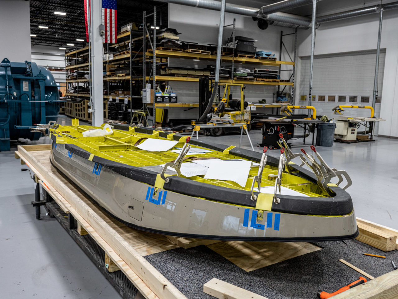 Special Misson AIRCRAFT POD - Composites Manufacturing - Leading Edge ...